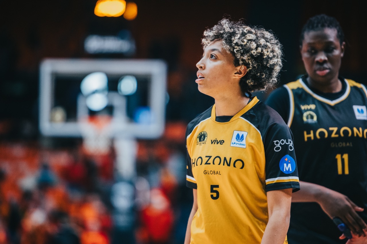 La jugadora catalana Júlia Rueda finaliza su etapa en el Hozono Global ...