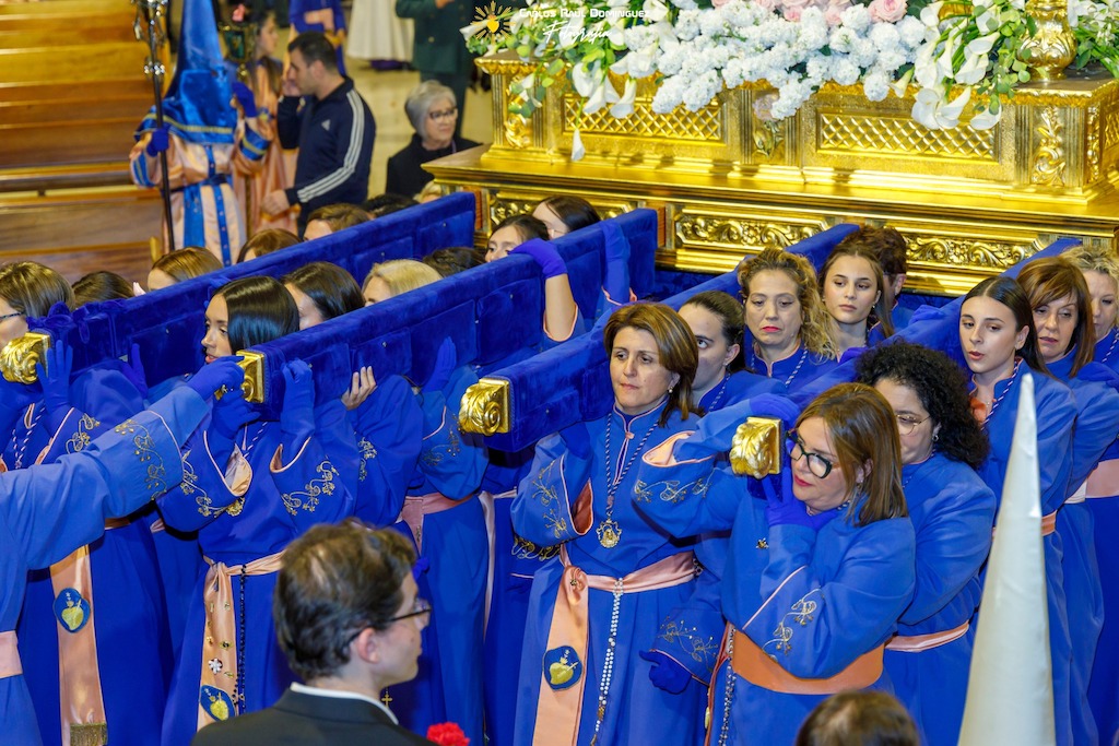 Nuestra Señora de las Lágrimas desfila este Domingo de Ramos portada solo por mujeres ...